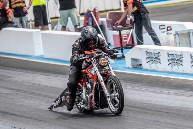 CHAMPION Q & A: SHANE WALKER - ANDRA